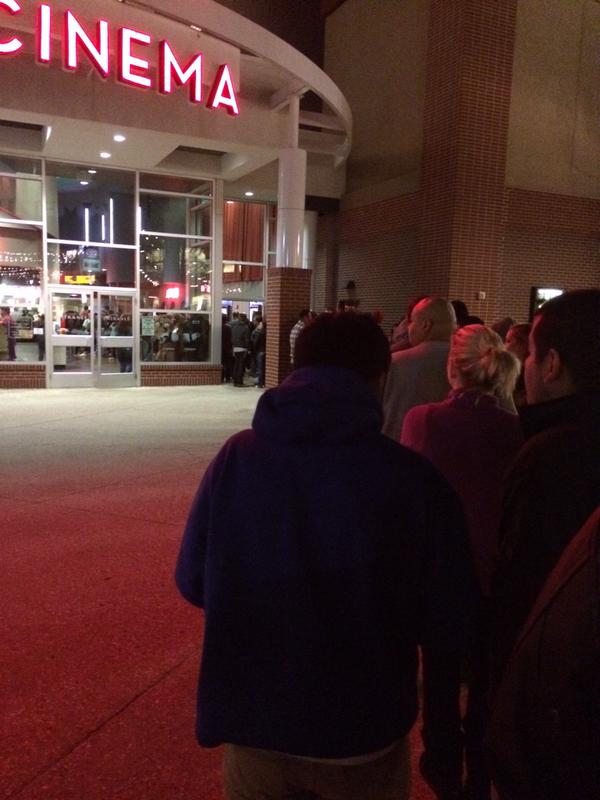 Every Seat, Every Show, Every Theater: SOLD OUT - American Sniper ...