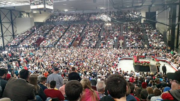 Epic Campaign Moment In Michigan - Donald Trump Calls Out Individual ...