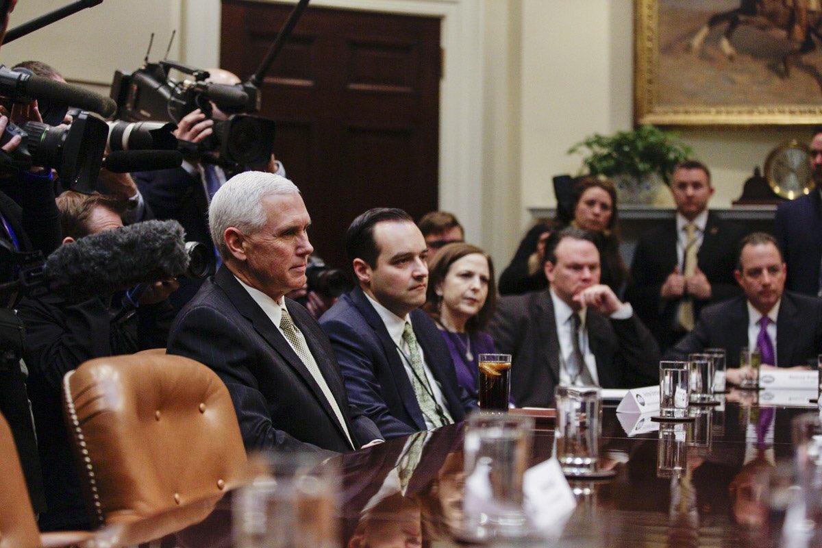 President Trump Holds Roundtable Discussion On Healthcare Proposal ...