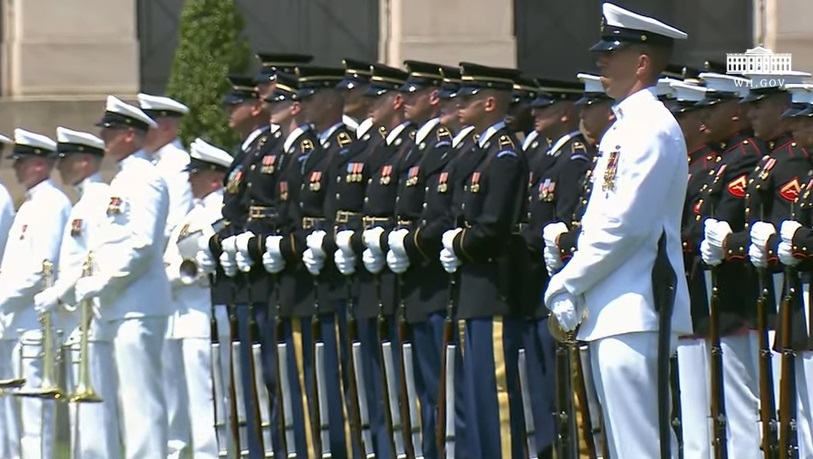 President Trump Participates in Honors Welcome Ceremony at the Pentagon ...