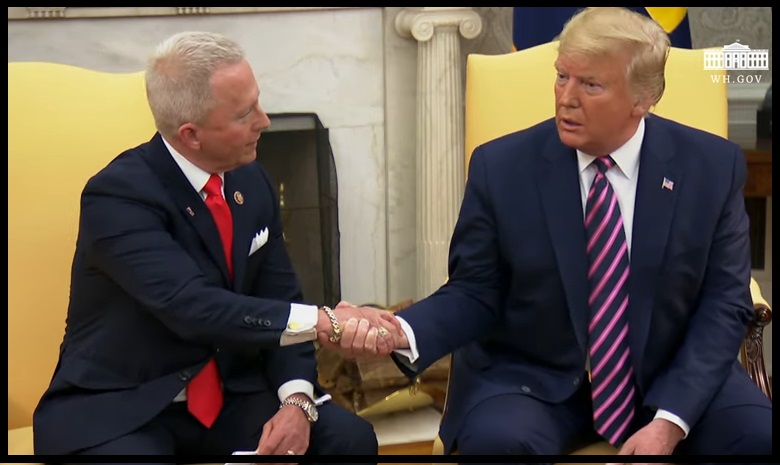 President Trump Welcomes Jeff Van Drew to Republican Party - Video and ...